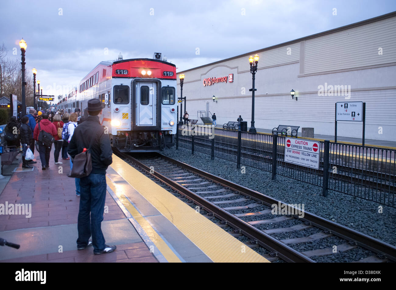 Scene of the CalTrain Peninsula commuter train operation Stock Photo ...