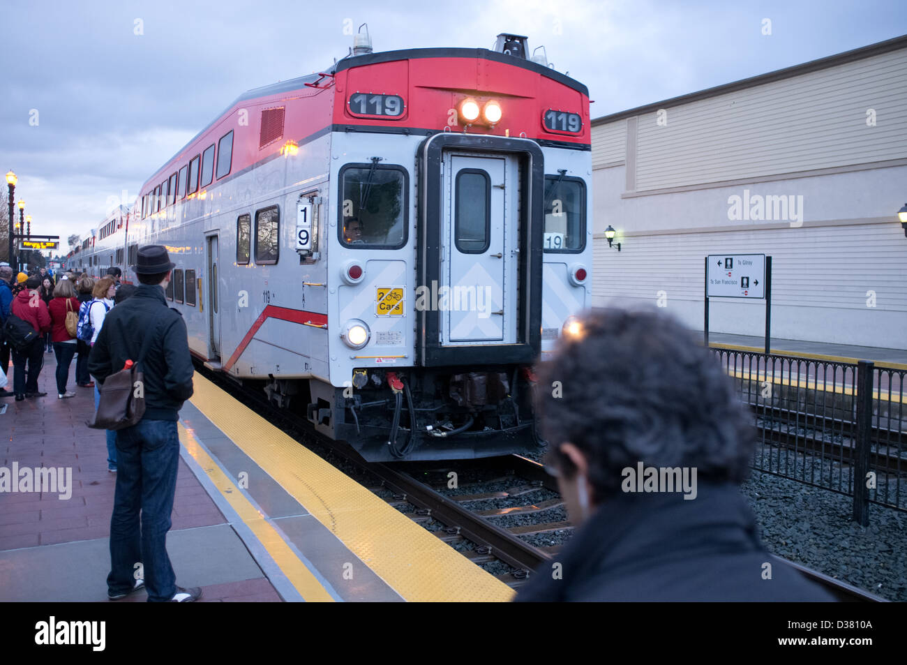 Scene of the CalTrain Peninsula commuter train operation Stock Photo ...