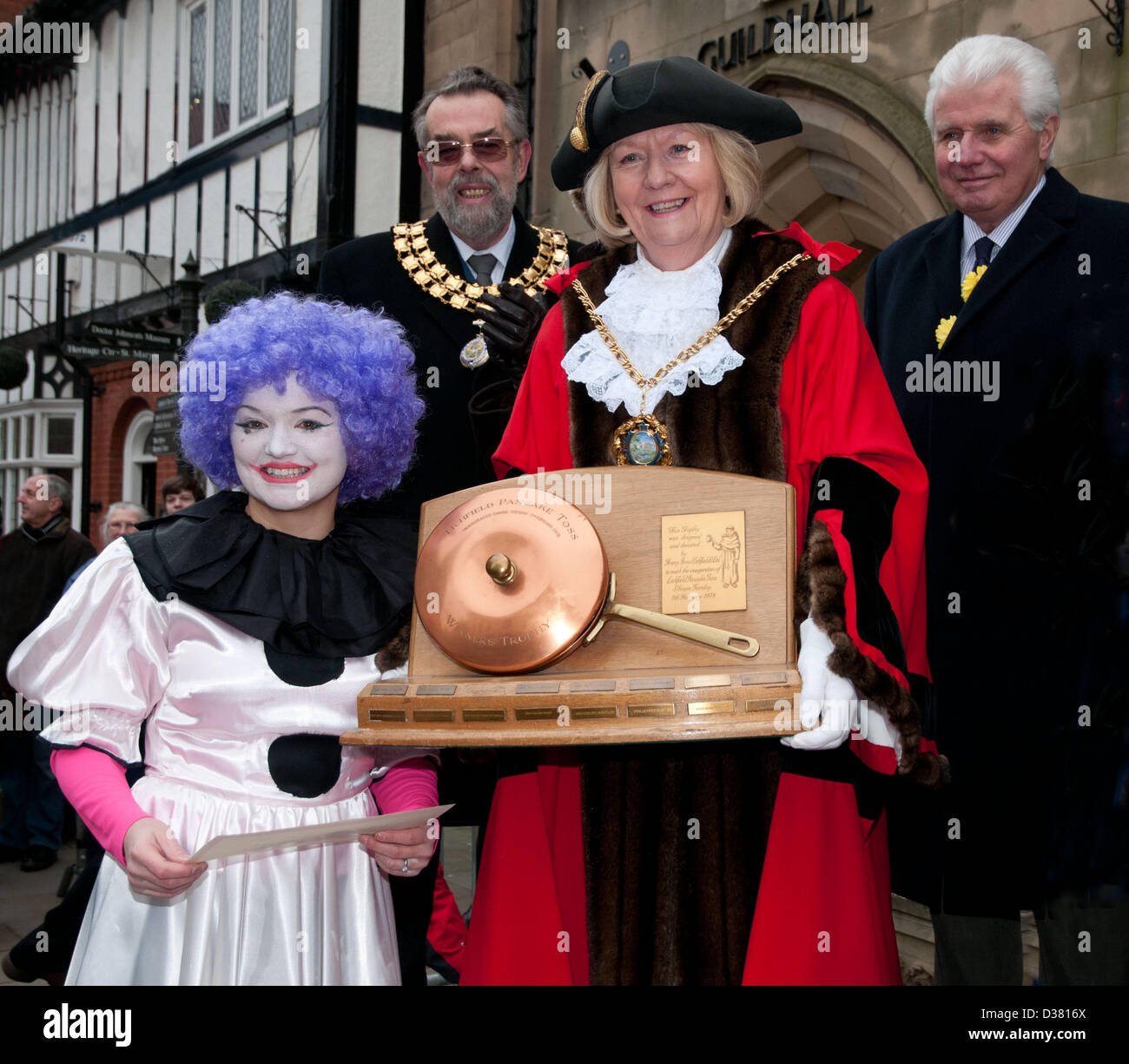 Andrea mulchrome receiving the frying pan trophy from the mayor hi-res ...