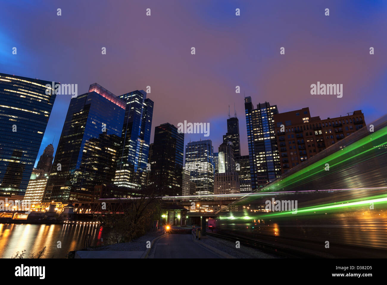 Chicago train blurred motion hi-res stock photography and images - Alamy