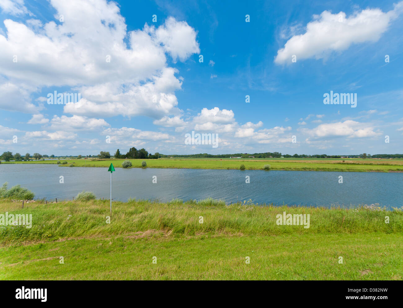 Nice canal hi-res stock photography and images - Alamy