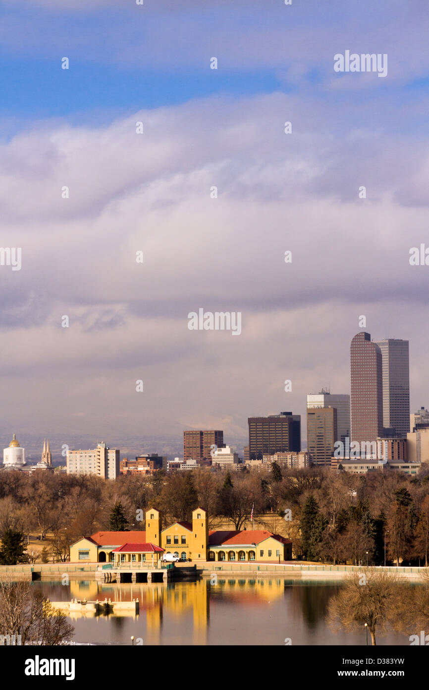 Denver skyline during the day in the Winter Stock Photo - Alamy