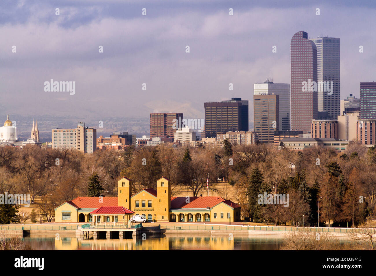 Denver skyline during the day in the Winter Stock Photo - Alamy