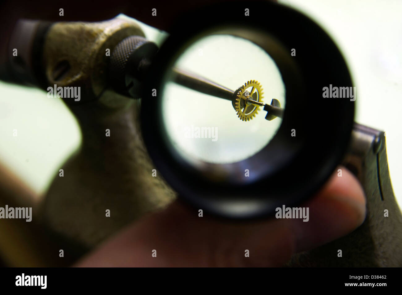 Watchmaker hands craft hi-res stock photography and images - Alamy