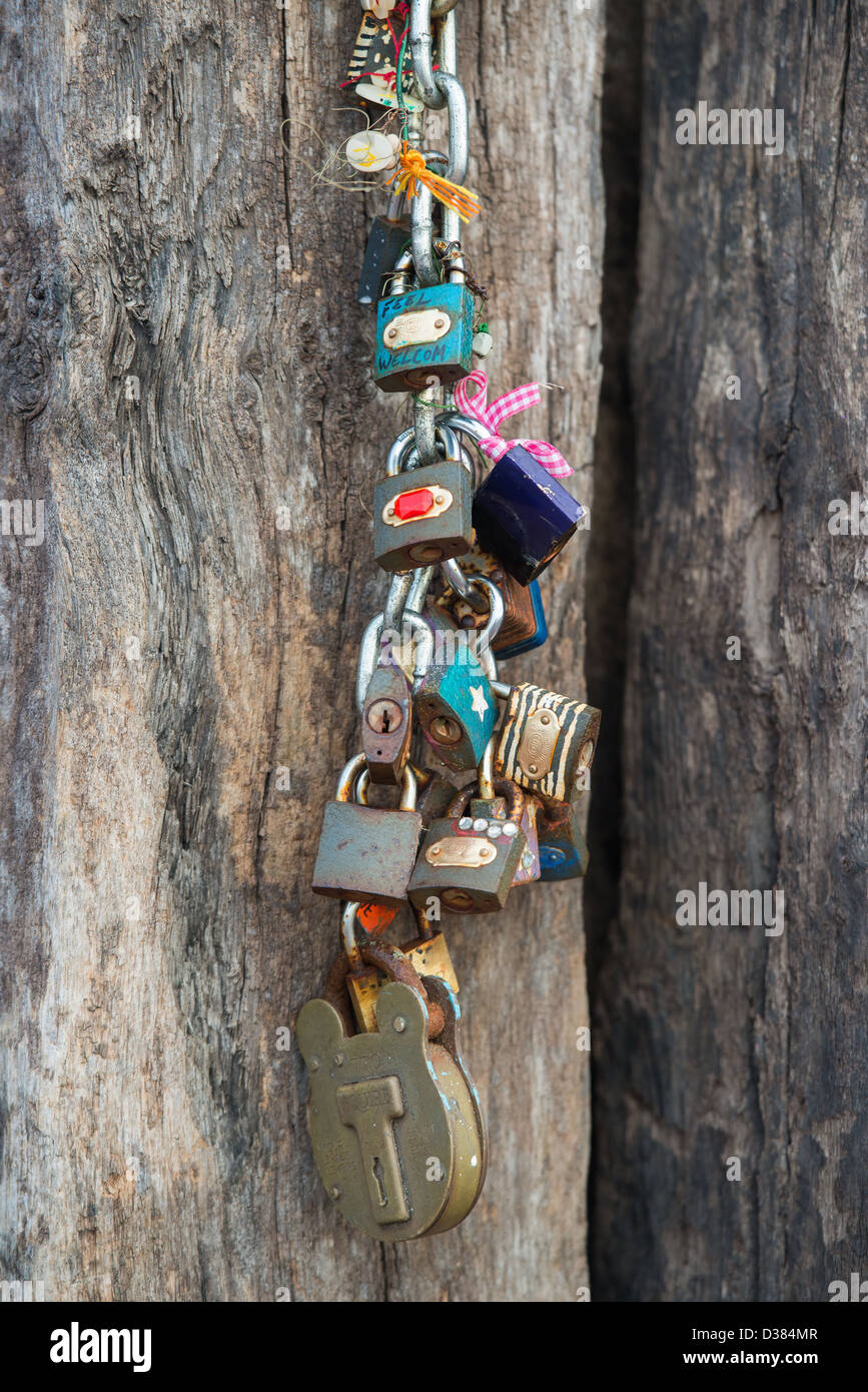 Love lock sculpture in Hastings close to the beach at Warrior Square ...