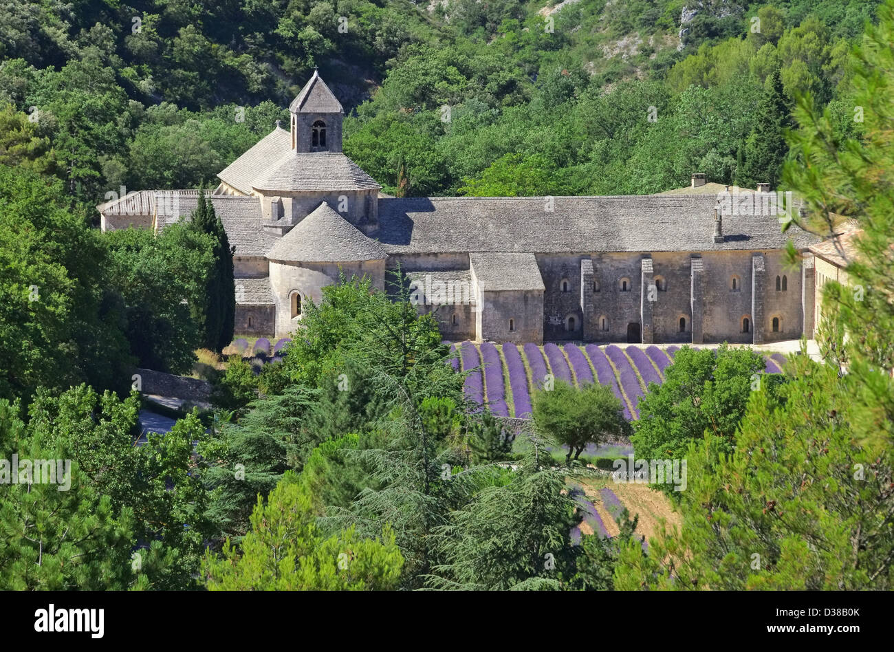 Abbey senanque abtei senanque hi-res stock photography and images - Alamy