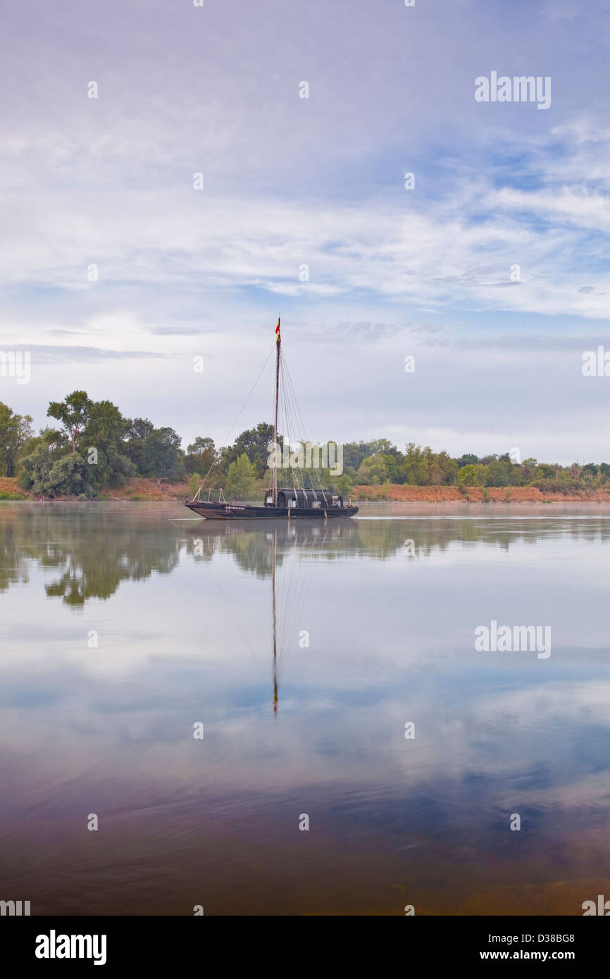 Valley boat hi-res stock photography and images - Alamy