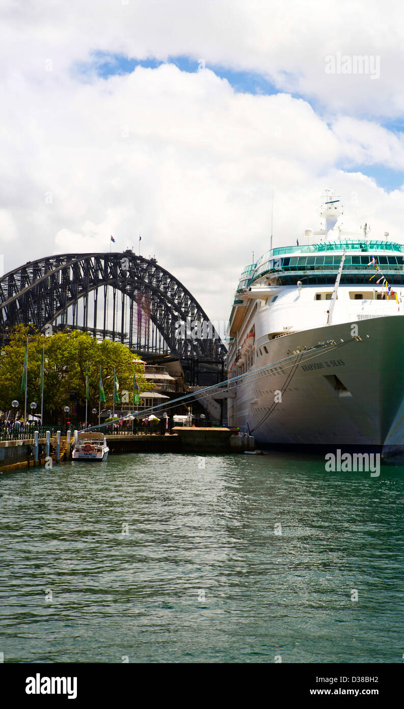 Ocean going liner hi-res stock photography and images - Alamy