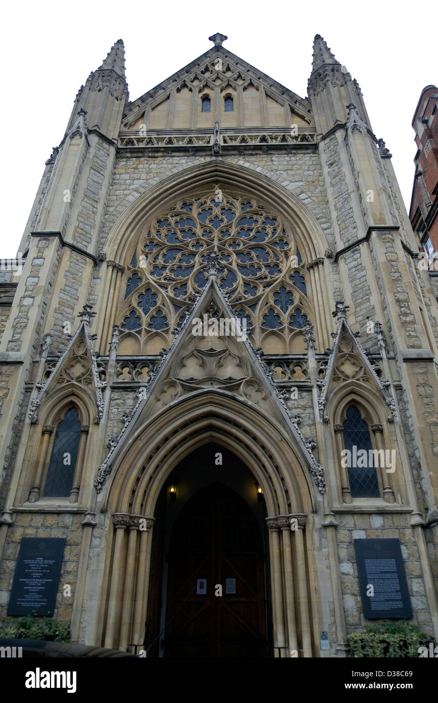 Farm Street Church And Mayfair High Resolution Stock Photography and ...