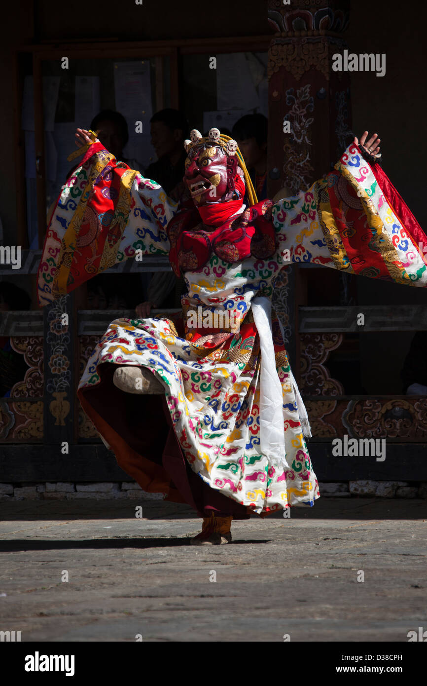 Performing dancer at yearly ritual tsechu festival, Trongsa Dzong ...