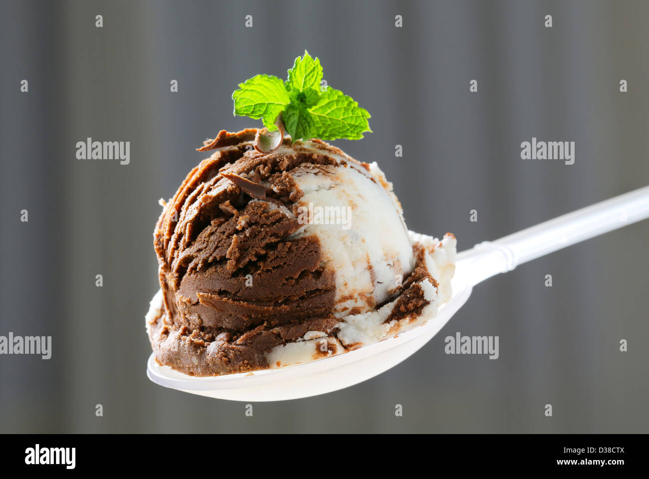 Scoop of vanilla chocolate ice cream on spoon Stock Photo - Alamy
