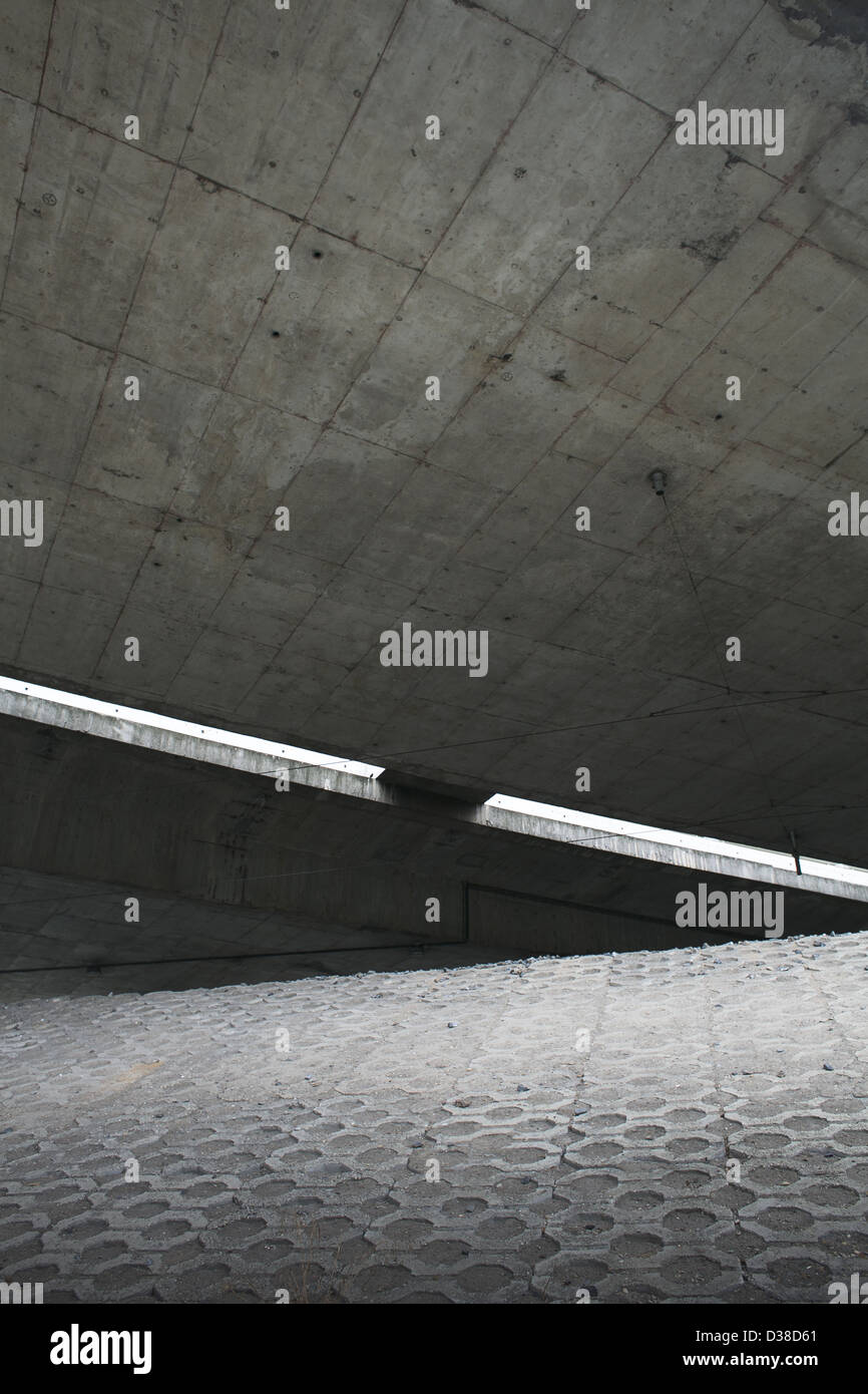 Paving under bridge hi-res stock photography and images - Alamy