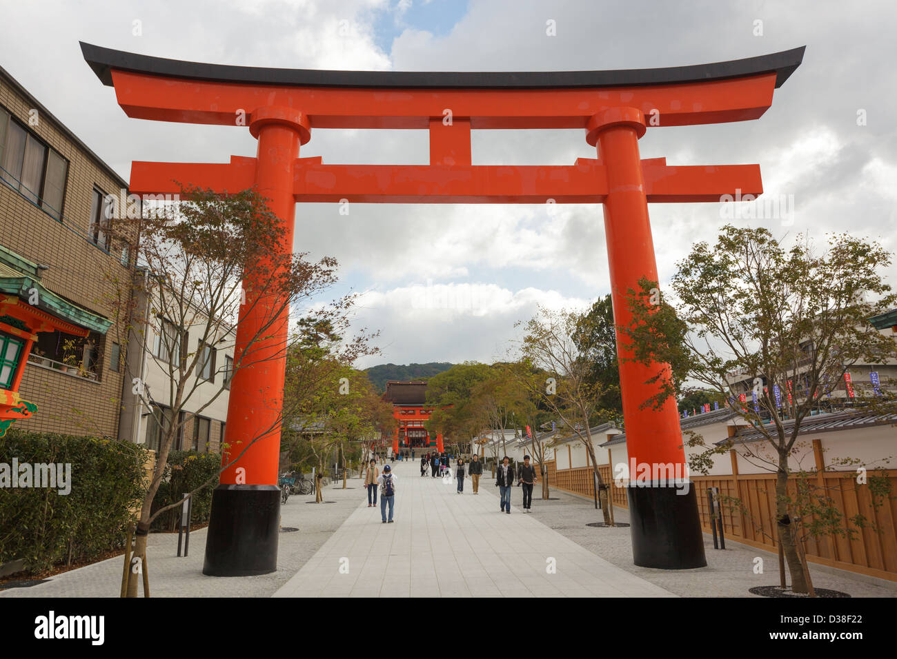 Fushimi Inari shrine entrance gate in Kyoto, Japan Stock Photo - Alamy