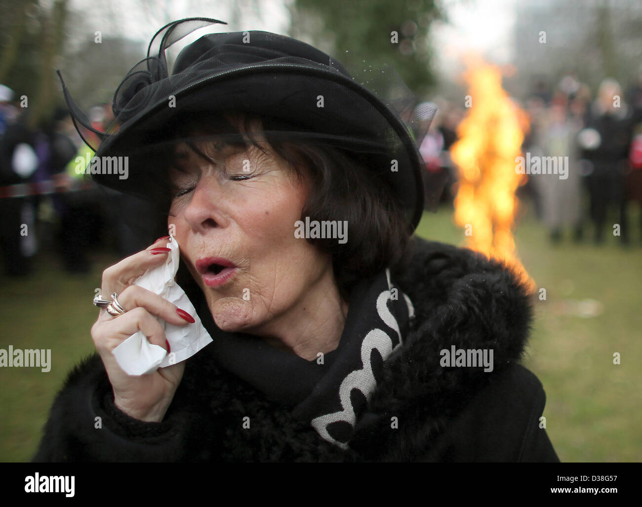 Carnival revellers 'cry' during the burning of the carnival fool ...