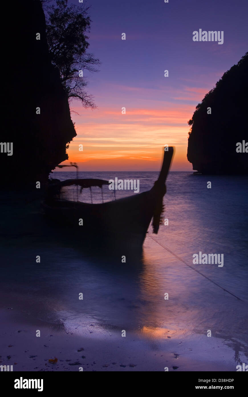 Blurred view of boat on beach Stock Photo - Alamy