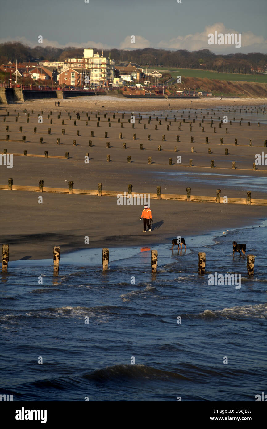 East coast holiday resort yorkshire hi-res stock photography and images ...
