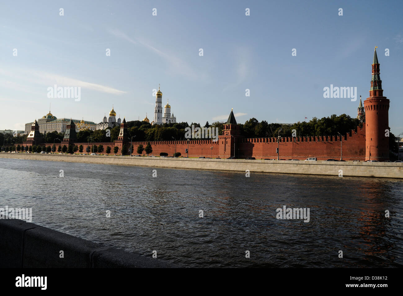 Kremlin wall and Moskva river, Russia Stock Photo - Alamy