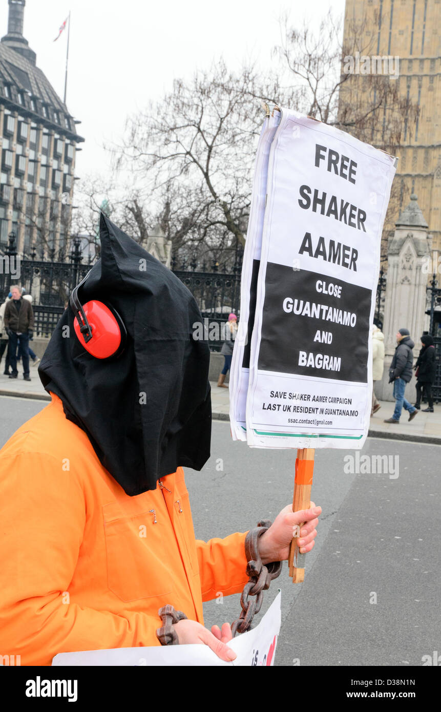 Demonstration “Stand Up for Shaker Aamer” by the Shut Down Guantánamo ...