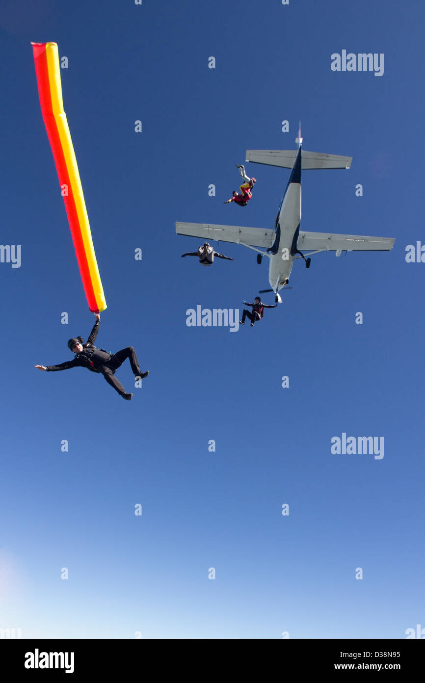People skydiving from plane Stock Photo - Alamy
