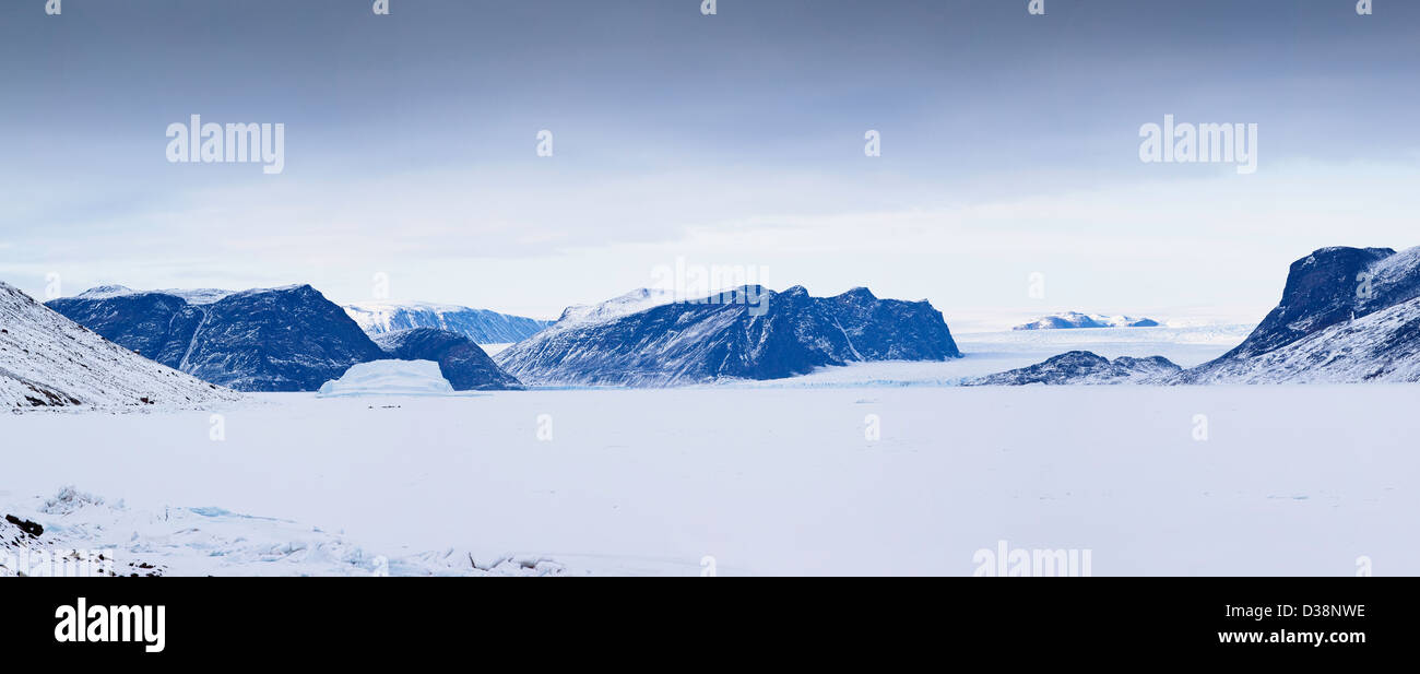 Cold mountain hi-res stock photography and images - Alamy