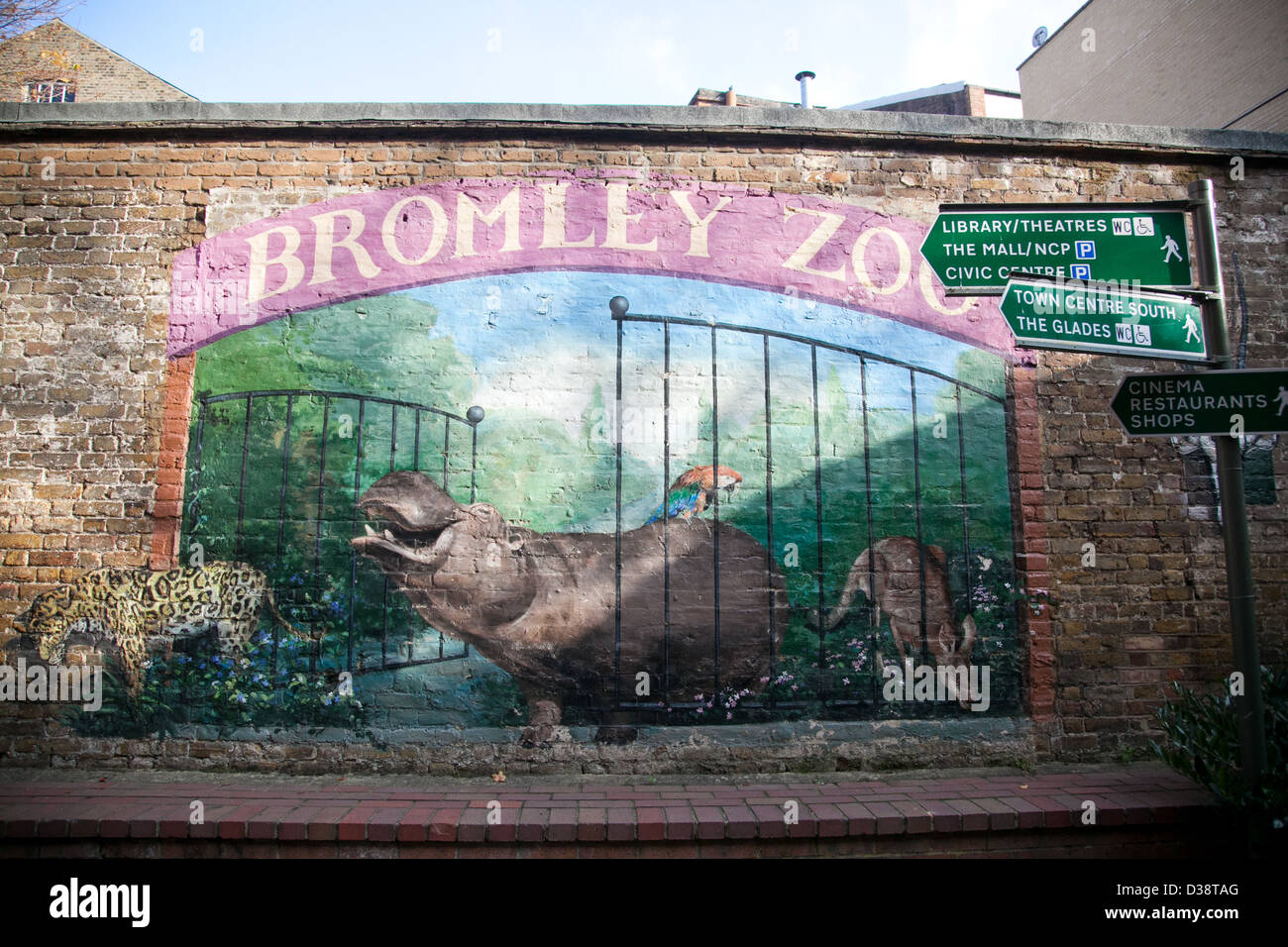 Bromley Zoo wall mural in Kent UK Stock Photo - Alamy
