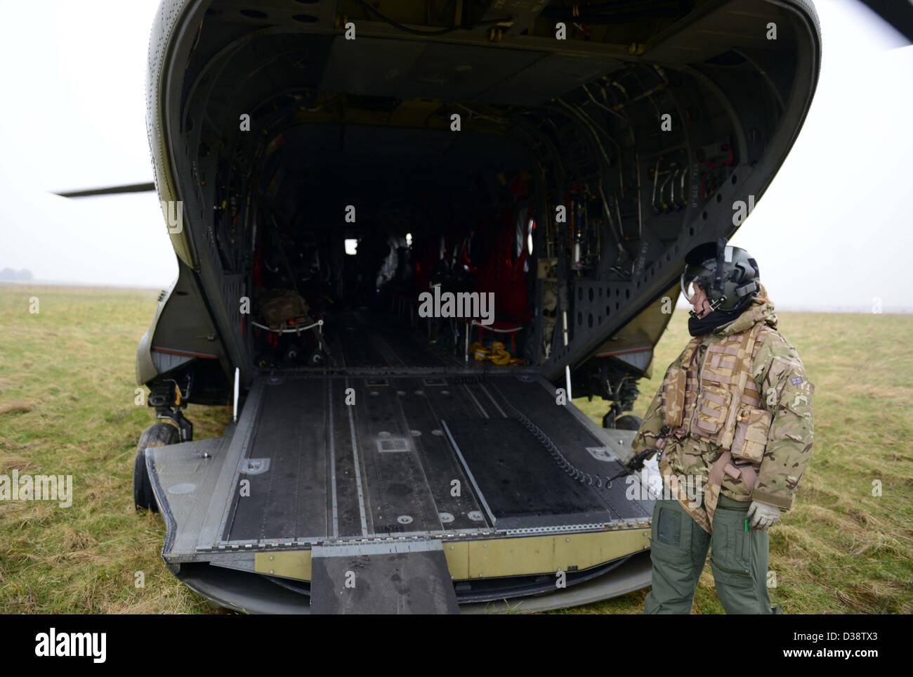Chinook helicopter rear hi-res stock photography and images - Alamy