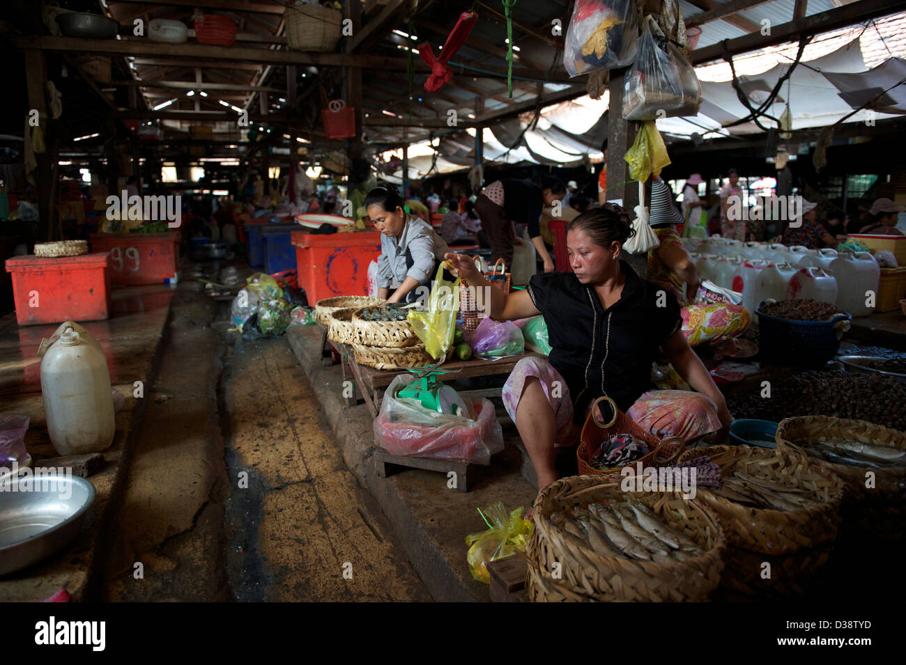 central market in Kampot Stock Photo - Alamy