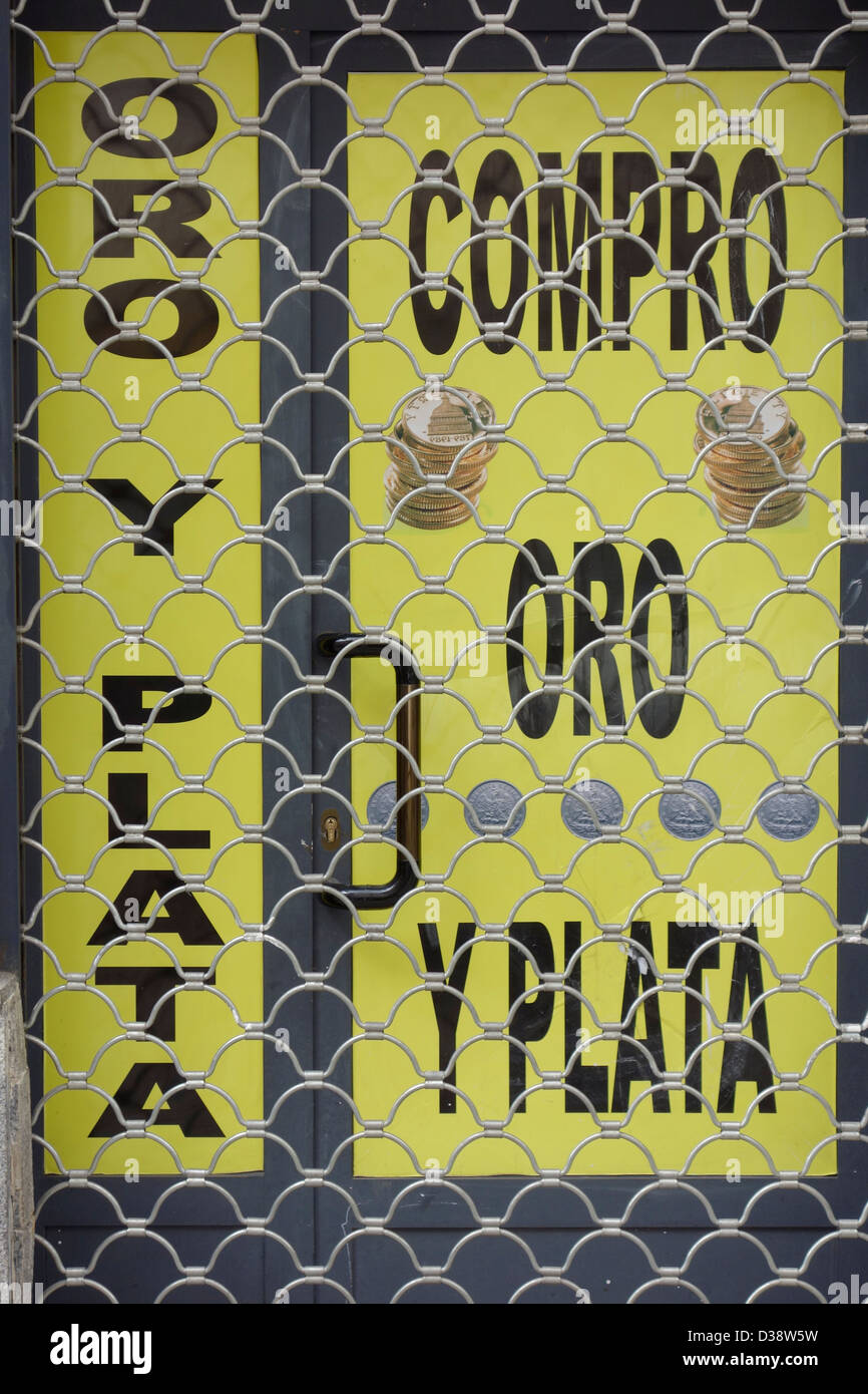 Silver gate hi-res stock photography and images - Alamy