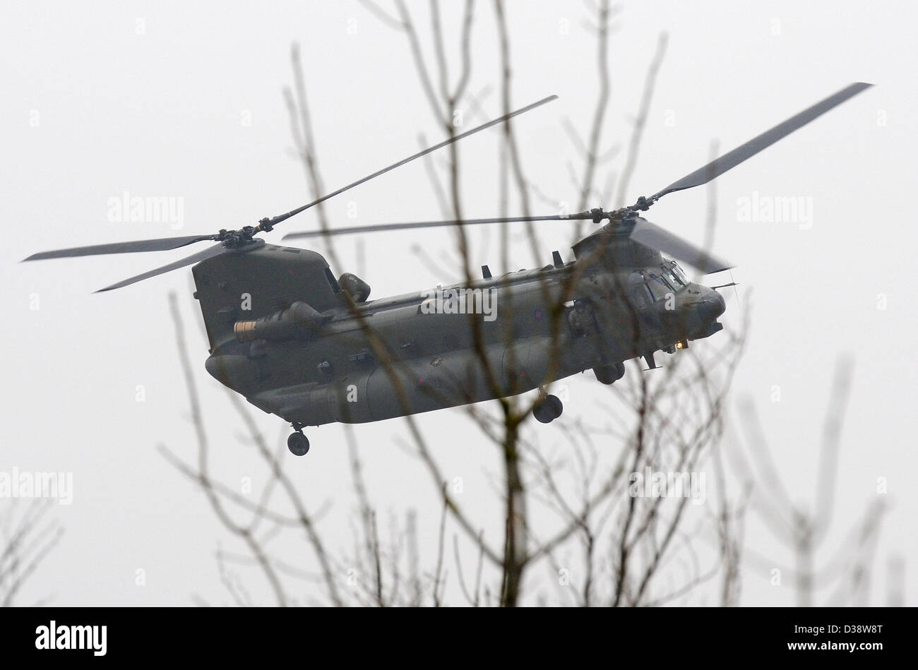 Chinook military helicopter hi-res stock photography and images - Alamy