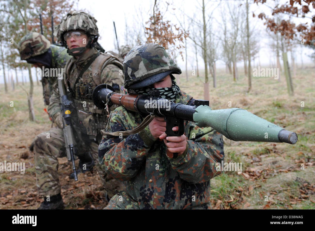 British soldier afghanistan hi-res stock photography and images - Alamy