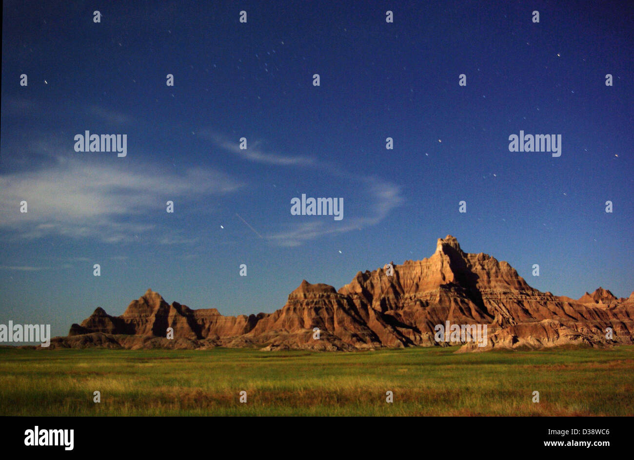 Cedar Pass Formations in Badlands National Park are striking rock ...
