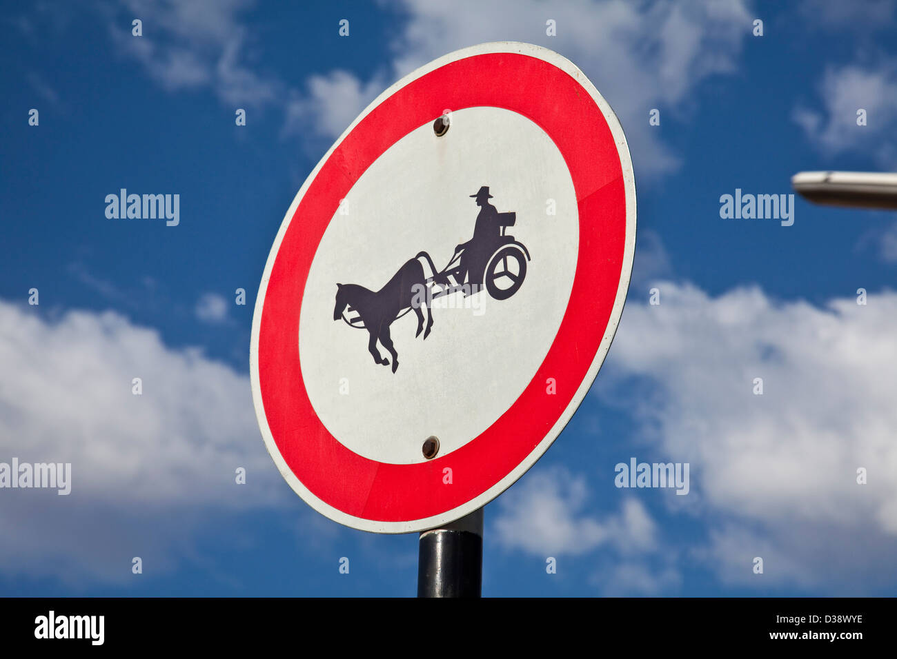 Carriages sign hi-res stock photography and images - Alamy
