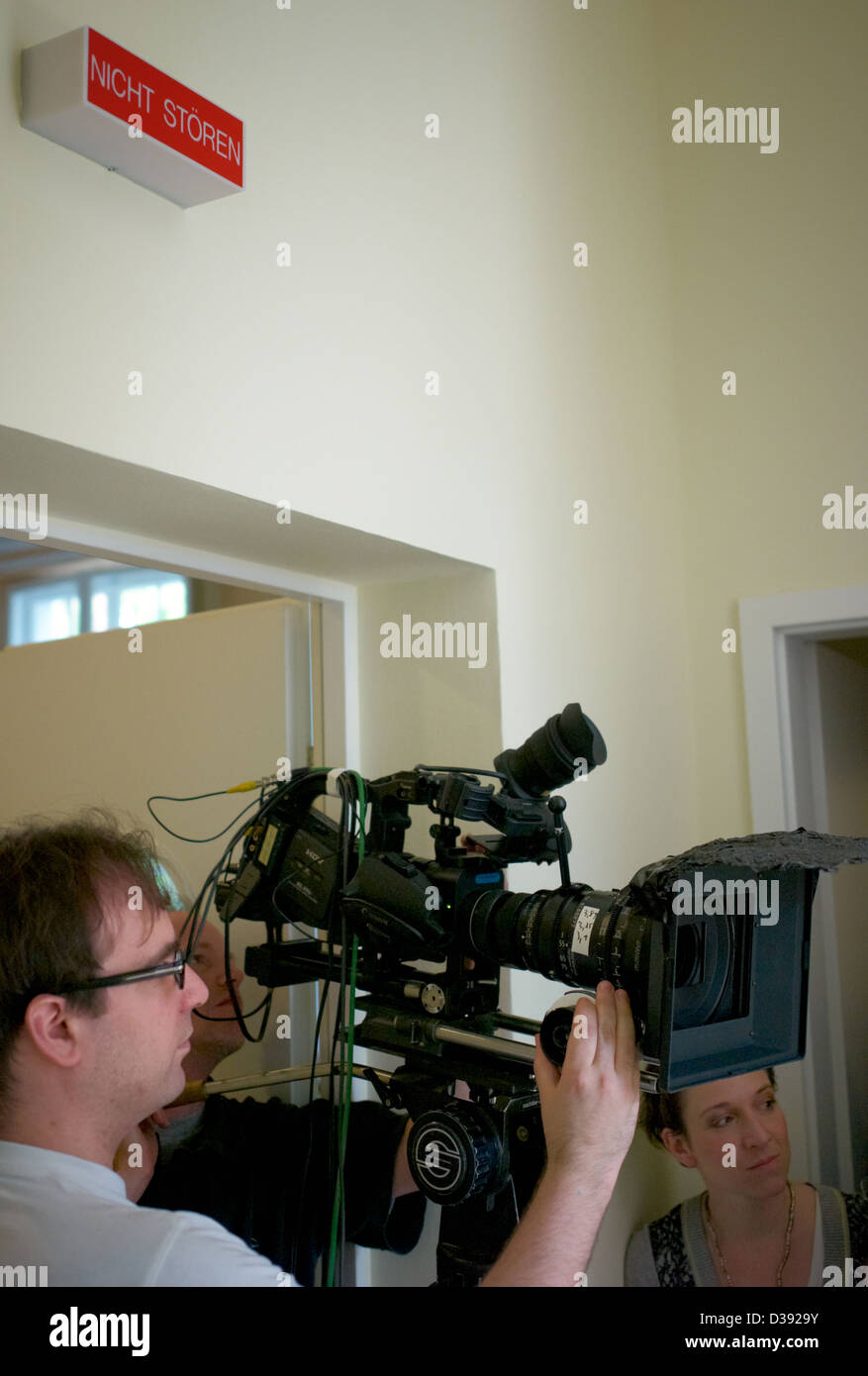 Film production assistant hi-res stock photography and images - Alamy