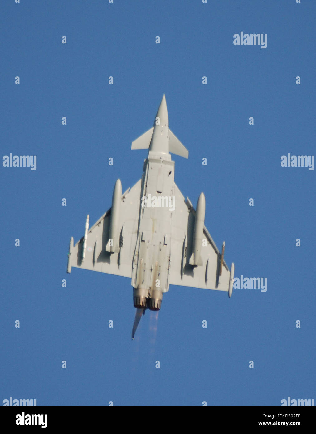 Typhoon aircraft hi-res stock photography and images - Alamy