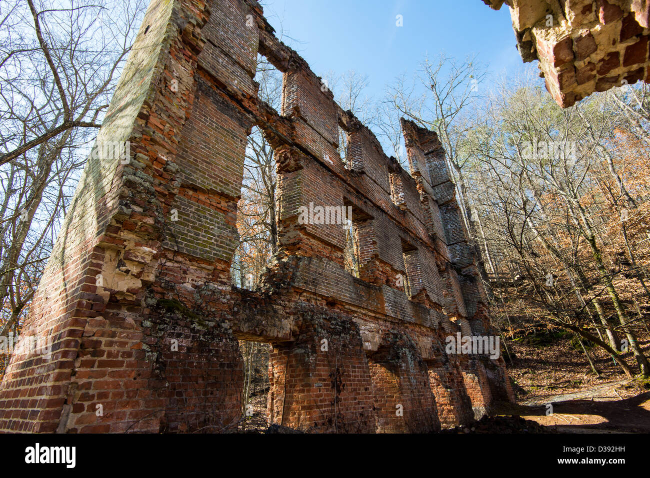 New manchester mill ruins hi-res stock photography and images - Alamy