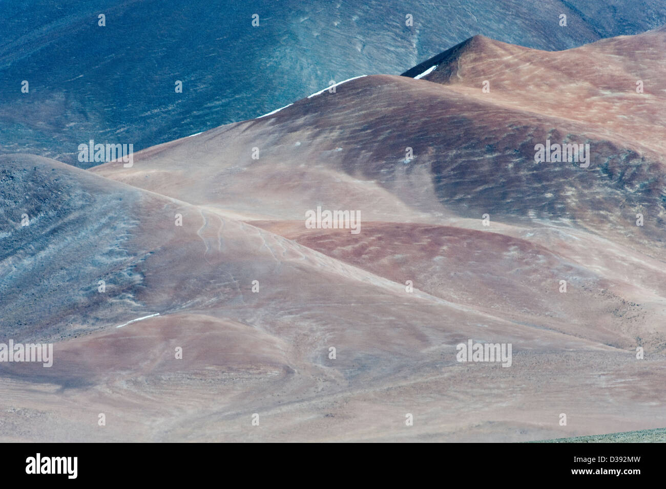 Andean foothills at Laguna Santa Rosa Parque Nacional Nevado Tres ...