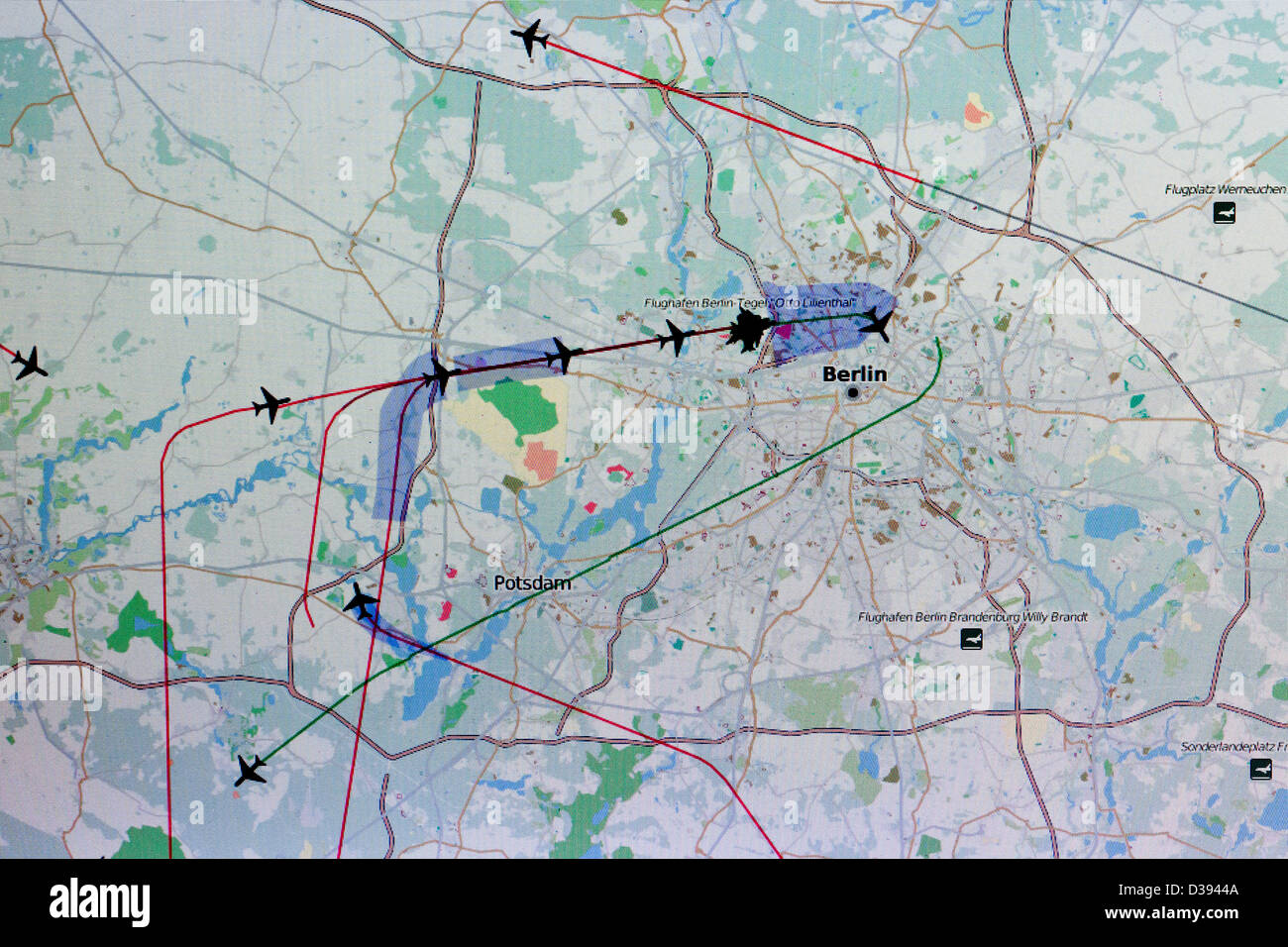 Aircraft movements hi-res stock photography and images - Alamy
