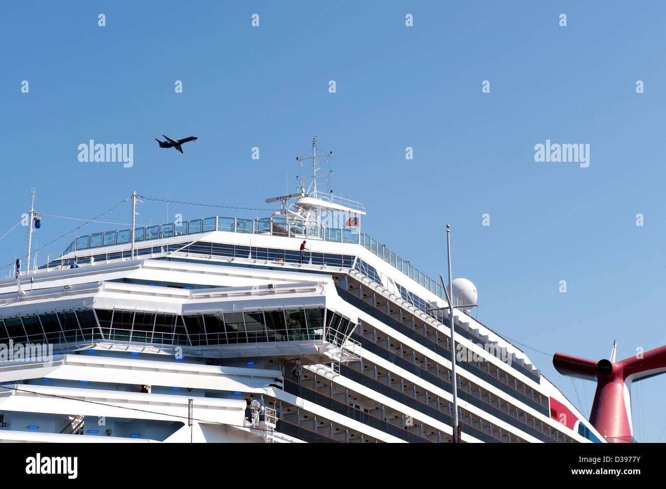 Cruiseships cruise ships hi-res stock photography and images - Alamy