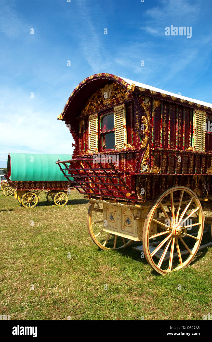 a traditional gypsy caravan Stock Photo - Alamy