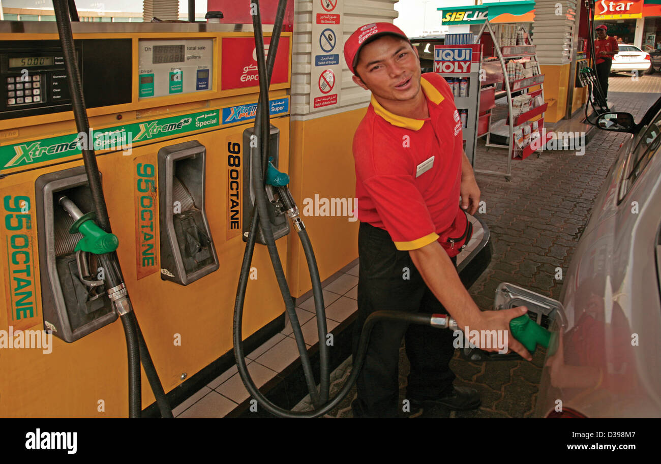 Gaz station hi-res stock photography and images - Alamy