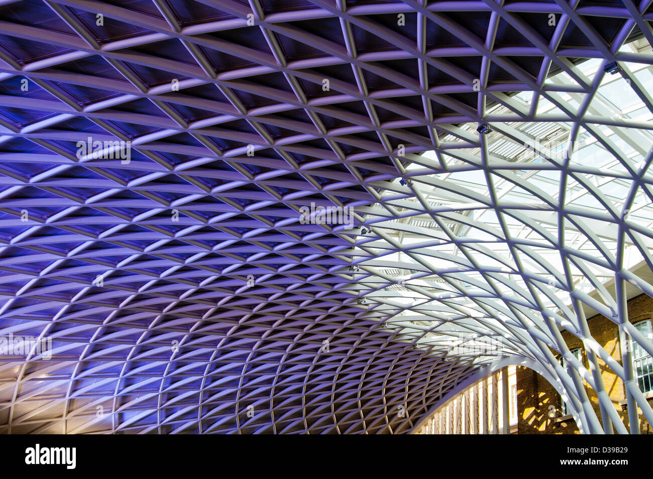 Cross terminal hi-res stock photography and images - Alamy