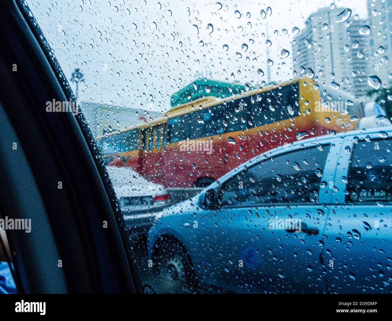 Blue bird taxi hi-res stock photography and images - Alamy