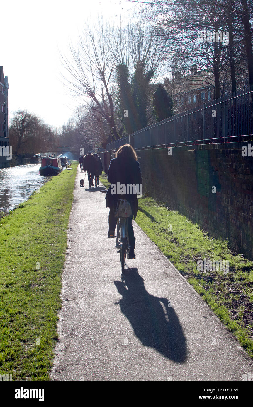 Cycling on the canal towpath hi-res stock photography and images - Alamy