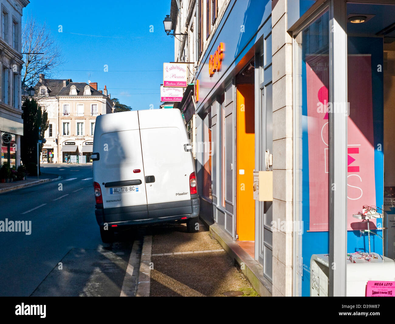 White van hi-res stock photography and images - Alamy