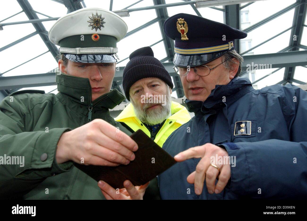 German border police hi-res stock photography and images - Alamy