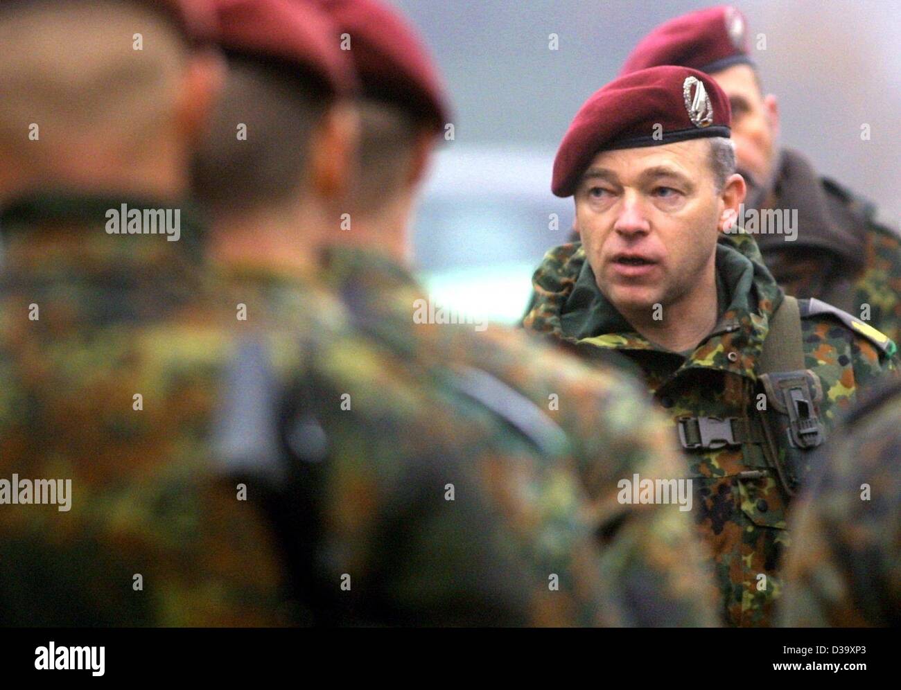 (dpa) - General Carl Hubertus von Butler, commander of the German ...
