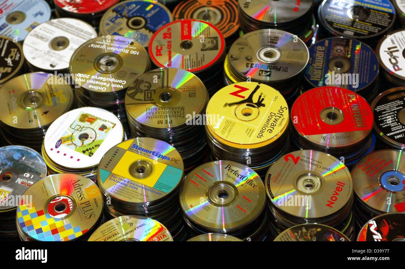 Cds computer hi-res stock photography and images - Alamy