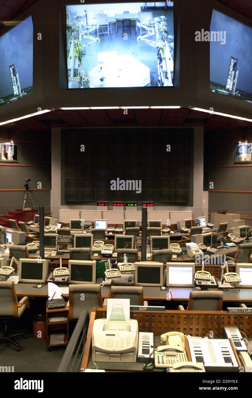 Mission control room hi-res stock photography and images - Alamy