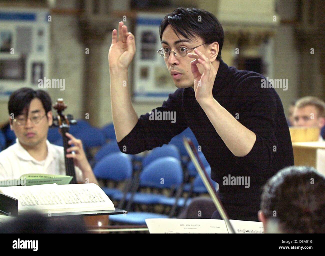 Arts culture entertainment ace music gesture conductor conducting ...