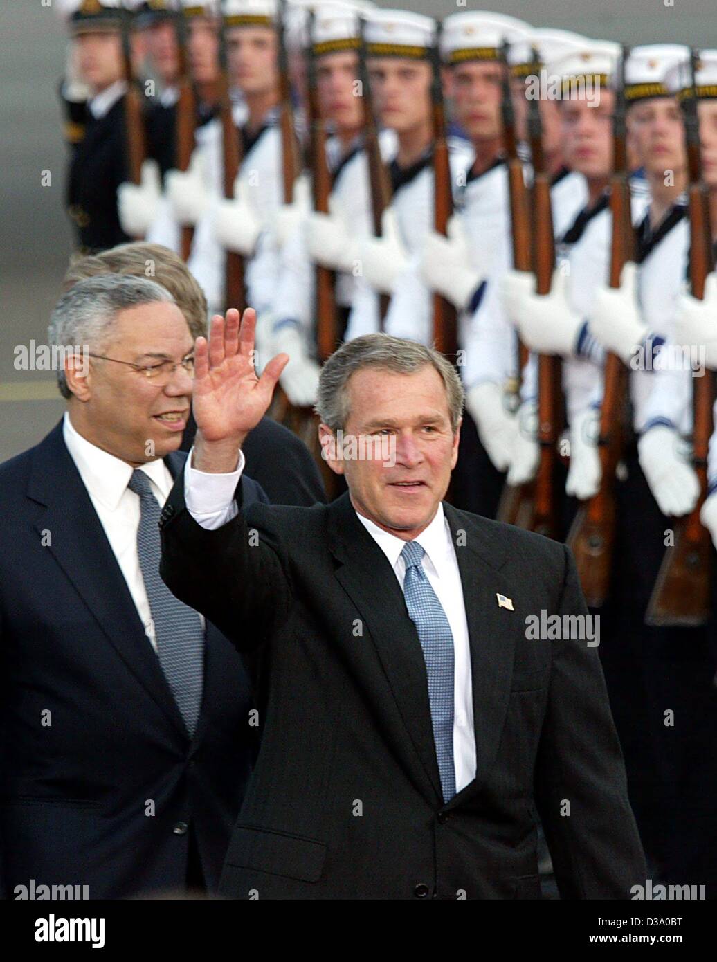 George bush uniform hi-res stock photography and images - Alamy